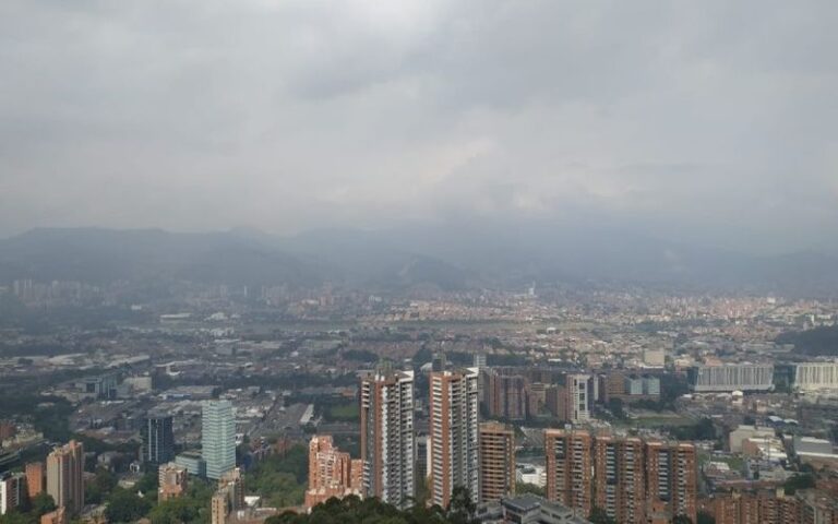 👨‍🏫 ¿Por qué el Cielo es Azul? | DIMATERIA.com