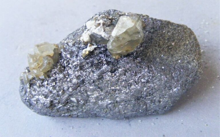 💎 Diópsido: Qué es, propiedades, tipos y usos | DIMATERIA