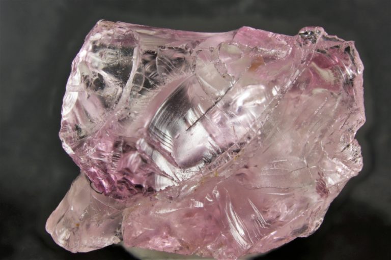 💎 10 Piedras Preciosas Más Raras y Valiosas del Planeta