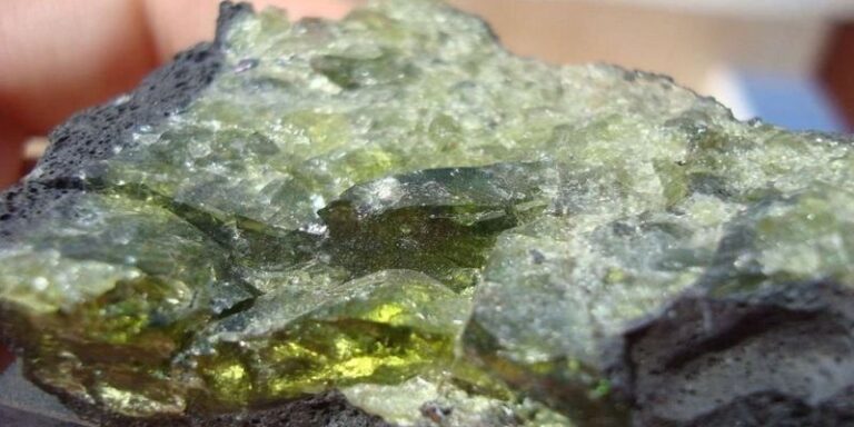 💎 Los Tectosilicatos (Grupo): Qué son, Propiedades y Tipos